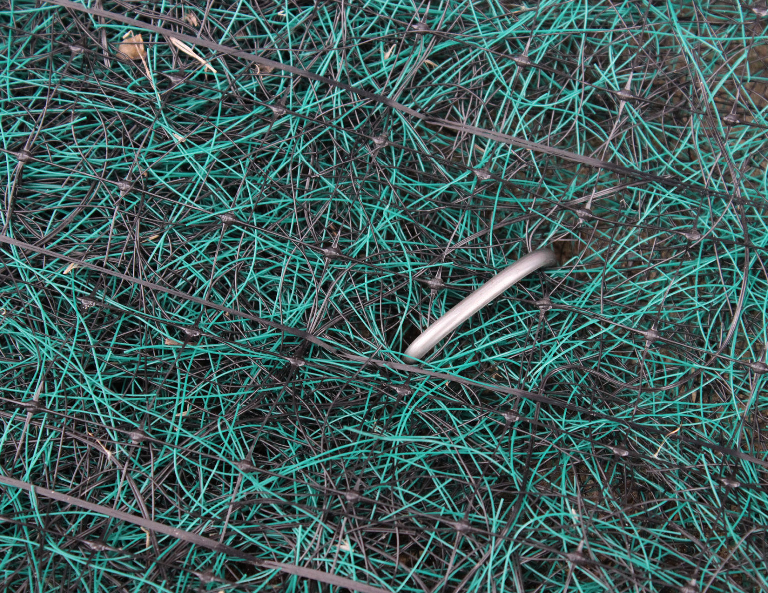 Landscape Staples - SRW Products